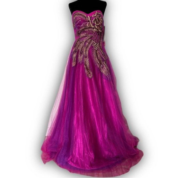 Fiesta | Dresses | Fiesta Strapless Tulle Princess Gown | Poshmark